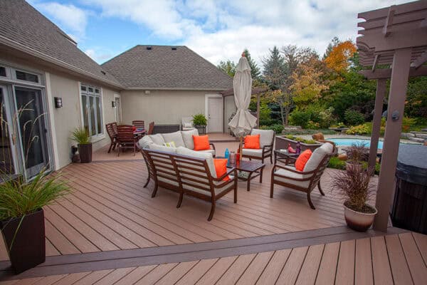 Veka deck: A leader in the vinyl decking industry - Hickory Dickory Decks